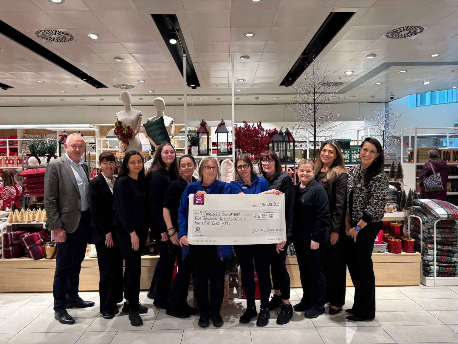 Pink Weekend at Dunnes Stores Cornelscourt - St. Vincent's Foundation